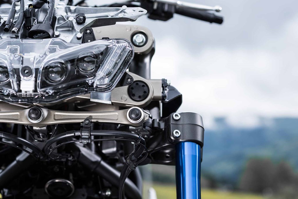 YAMAHA Niken (2018-on) Review | Speed, Specs & Prices