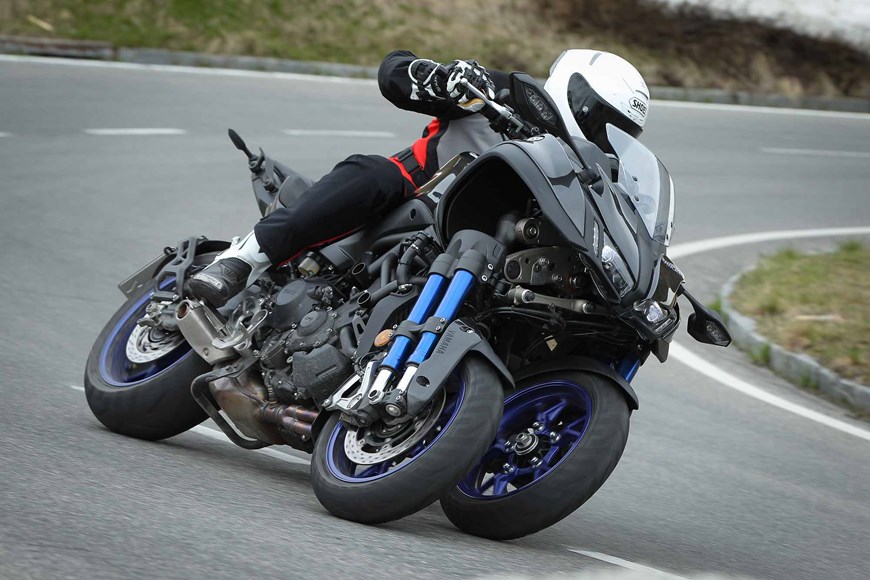 YAMAHA Niken (2018-on) Review | Speed, Specs & Prices