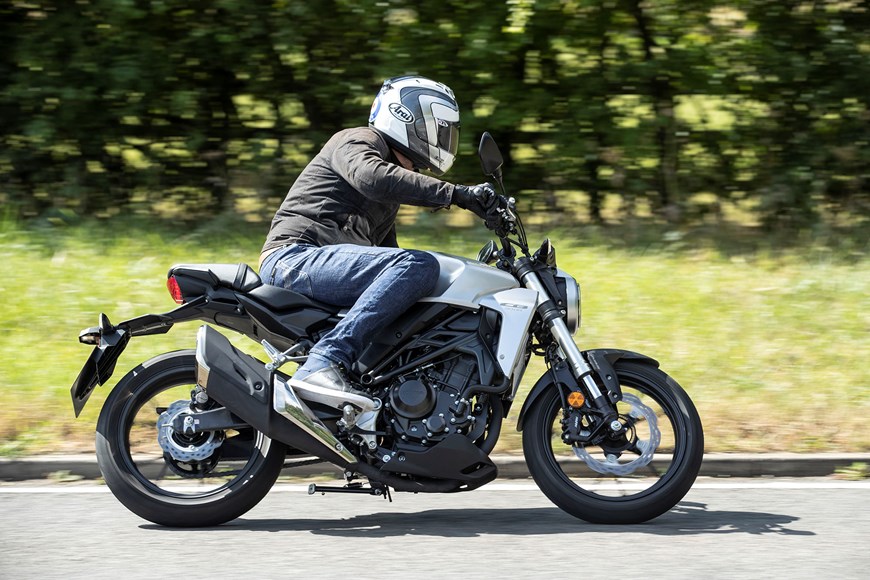 HONDA CB300R (2018-on) Review | Speed, Specs & Prices