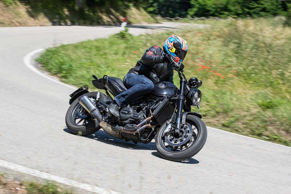 BENELLI LEONCINO (2018-on) Review | Speed, Specs & Prices