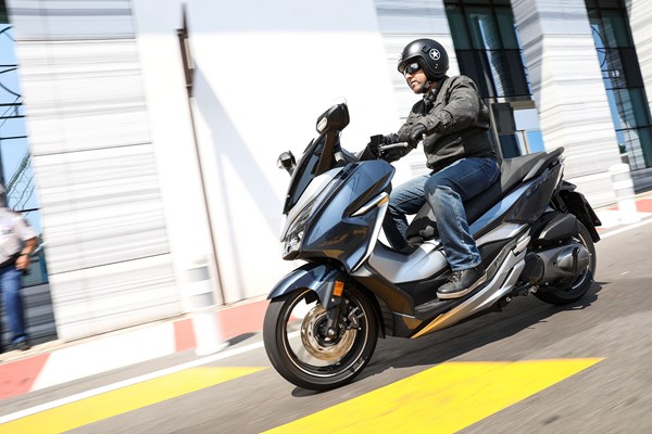 Honda Forza 300 (2018-2021) Review | Specs & Prices