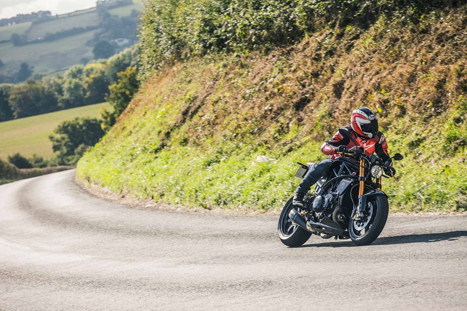 ARIEL ACE R (2018 - on) Review