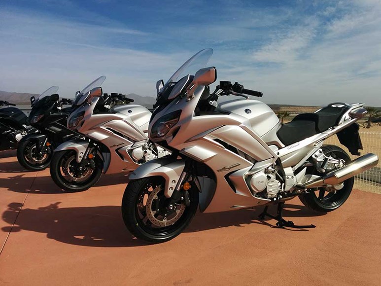 Yamaha FJR 1300 AE (2016-2021) Review | Specs & Prices