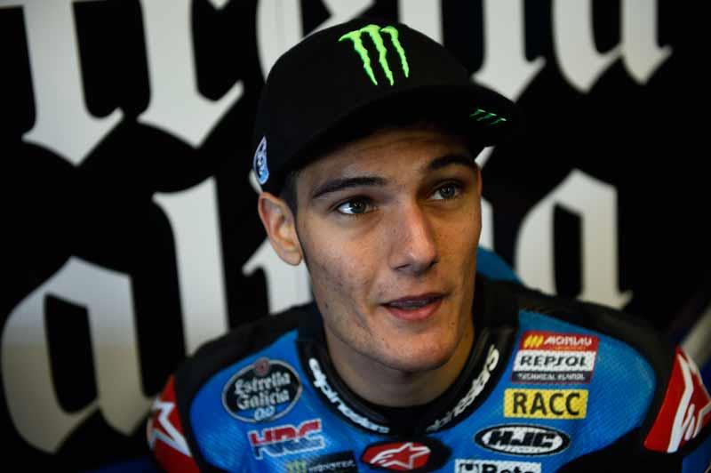 Navarro fastest in opening practice