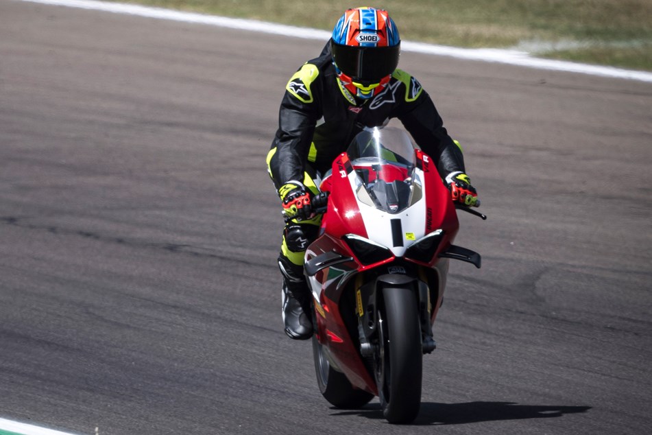 Ducati Panigale V4R (2019 and 2023) Reviews