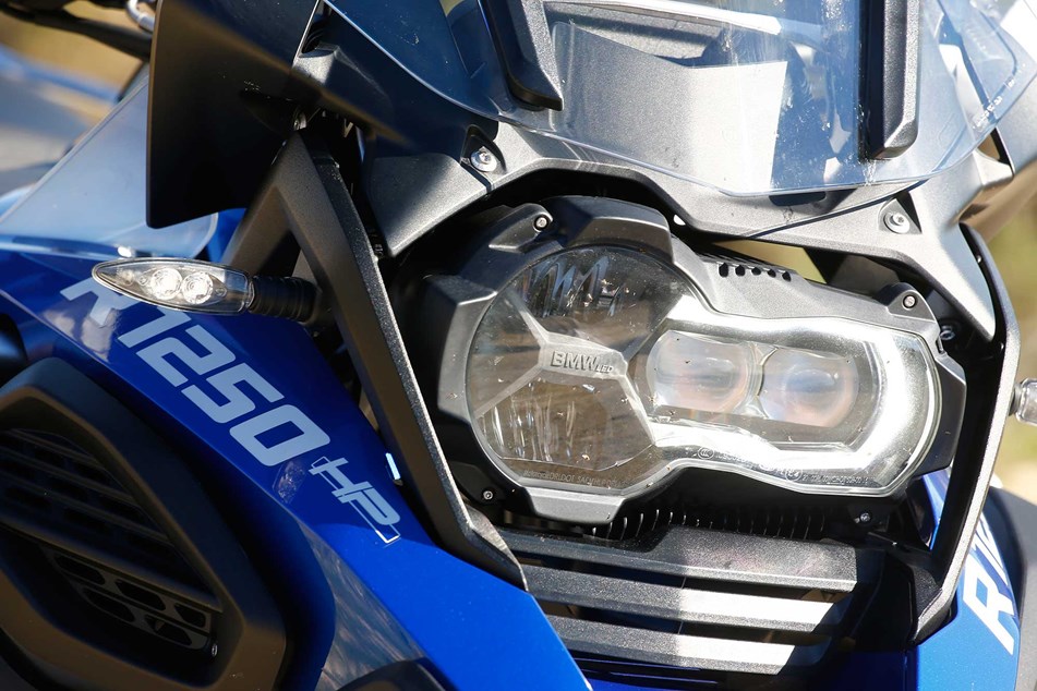 BMW R1250GS ADVENTURE (2019 - on) Review