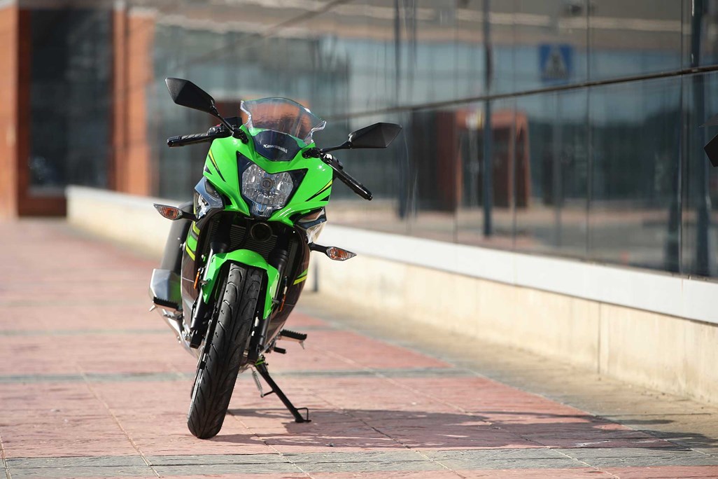 2019 Kawasaki Ninja 125 review | A return to sporty learners