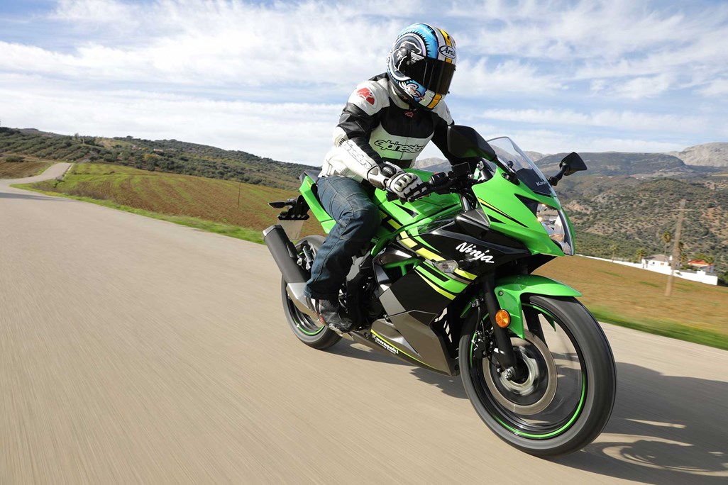 2019 Kawasaki Ninja 125 review | A return to sporty learners