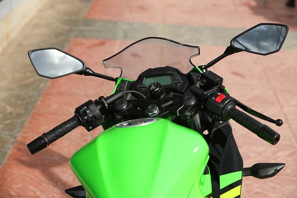 2019 Kawasaki Ninja 125 review | A return to sporty learners
