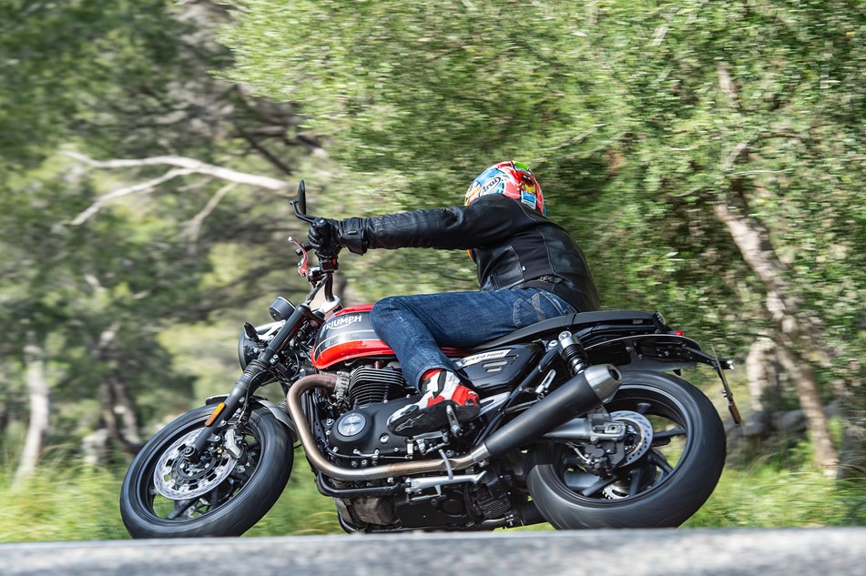 2019-2024 Triumph Speed Twin 1200 Review: Specs and price