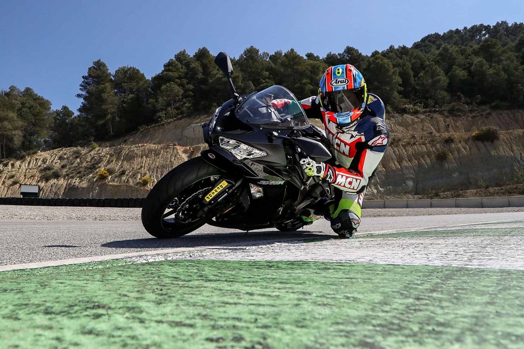 KAWASAKI ZX-6R (2019 - 2021) Review