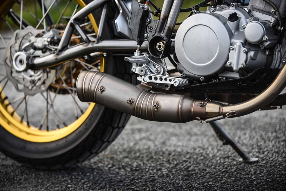 CCM SPITFIRE CAFE RACER (2019 - on) Review