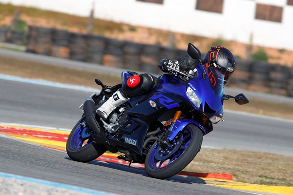 YAMAHA R3 (2019 - on) Review