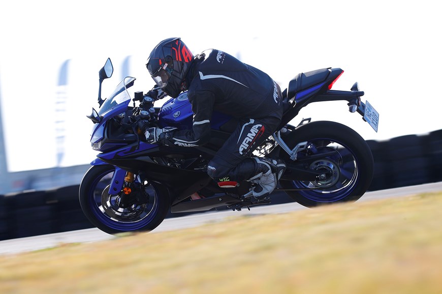 YAMAHA R3 (2019 - on) Review