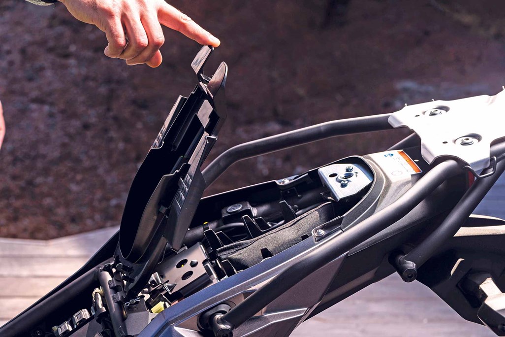 KAWASAKI VERSYS-X 300 (2017 - on) Review