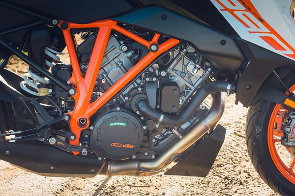 KTM 1290 SUPERDUKE GT (2019 - on) Review