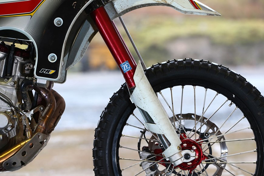 AJP PR7 650 ADVENTURE (2019 - 2020) Review