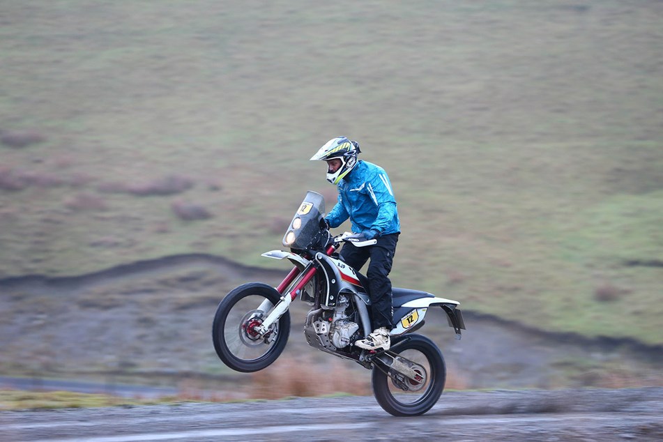 AJP PR7 650 ADVENTURE (2019 - 2020) Review