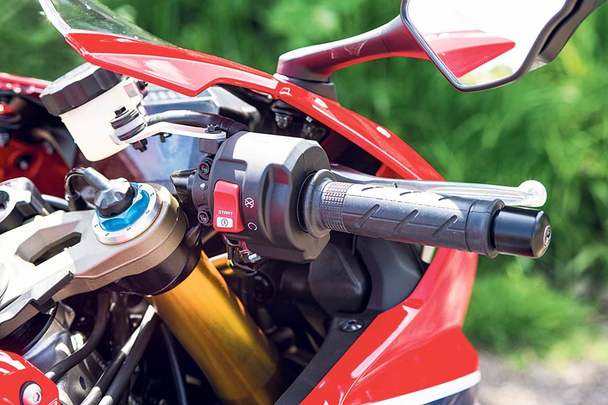 HONDA CBR1000RR FIREBLADE SP (2019 - 2020) Review
