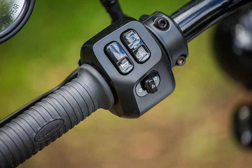 INDIAN SPRINGFIELD DARK HORSE (2019 - on) Review