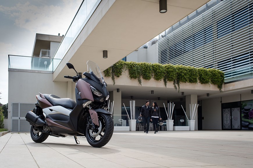YAMAHA XMAX 300 (2017 - on) Review