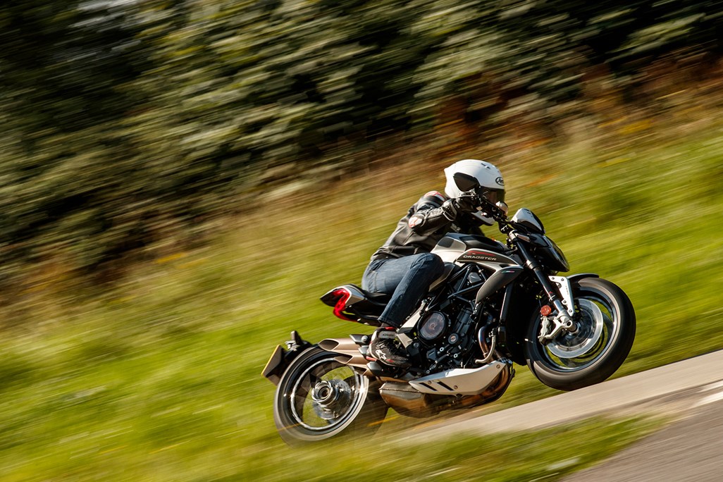 MV-AGUSTA DRAGSTER 800 RR (2018 - on) Review