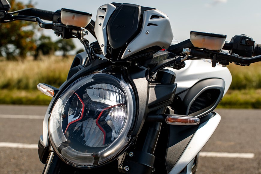 MV-AGUSTA DRAGSTER 800 RR (2018 - on) Review