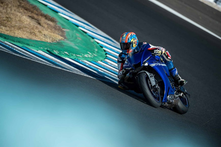 YAMAHA R1 (2020 - 2024) Review