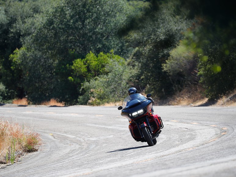 HARLEY-DAVIDSON ROAD GLIDE (2020 - on) Review