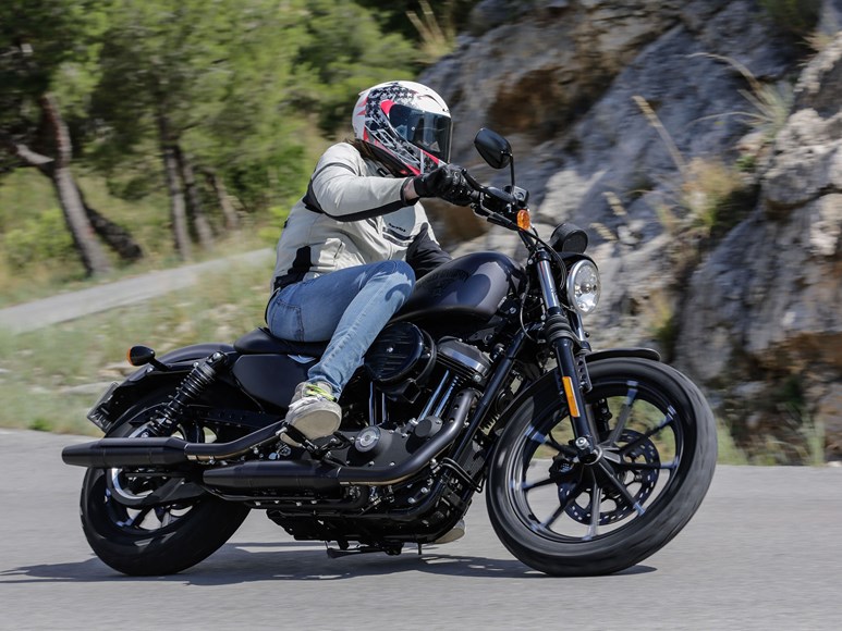 Harley-Davidson Sportster 883 Iron (2015-2021) review