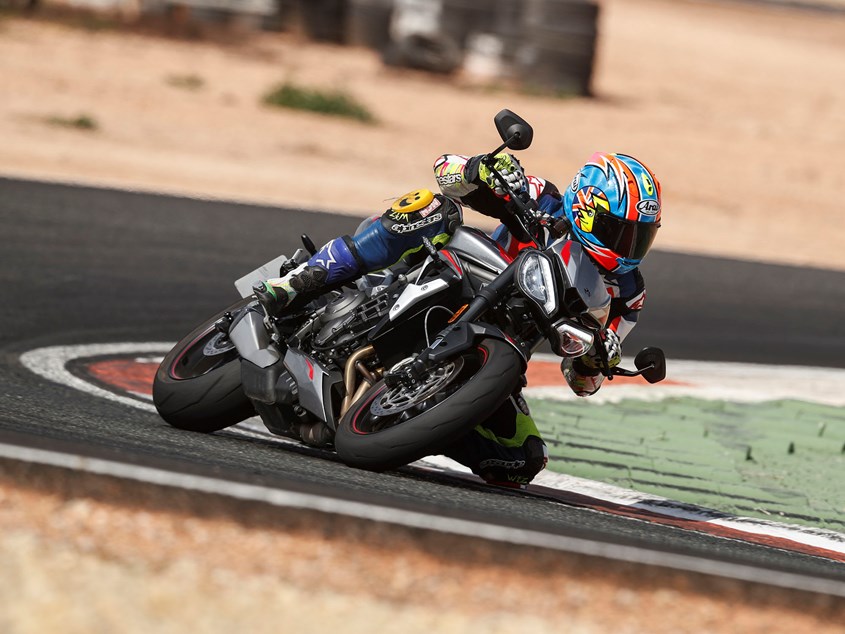 TRIUMPH STREET TRIPLE 765 RS (2020 - 2022) Review