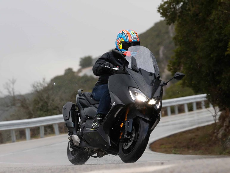 2022 Yamaha TMax 560 review: maxi-scoot is faster than ever