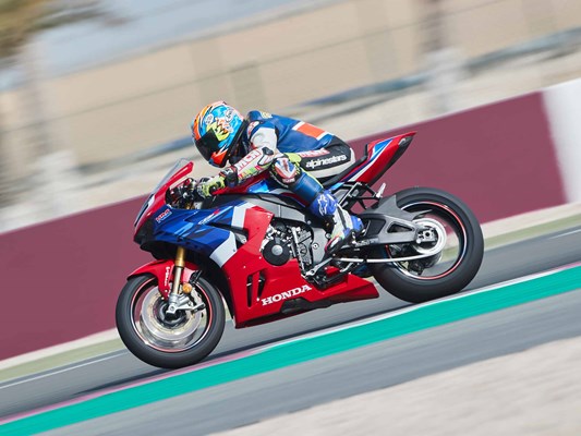 HONDA CBR1000RR-R FIREBLADE SP (2020 - on) Review | MCN