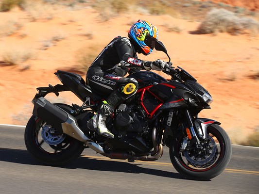 KAWASAKI Z H2 (2020 - on) Review