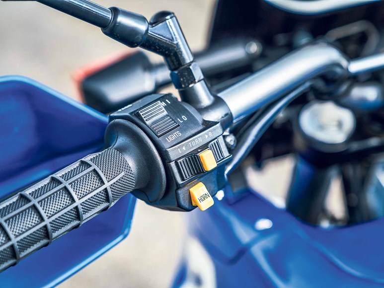 SUZUKI DR800 (1991 - 1997) Review