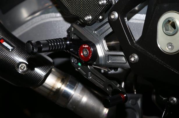 BMW unveils Tyco Racing BSB road replica