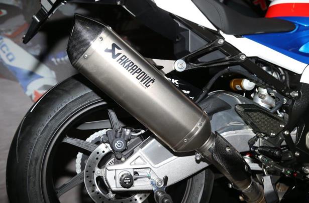 BMW unveils Tyco Racing BSB road replica