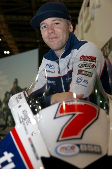 BMW unveils Tyco Racing BSB road replica