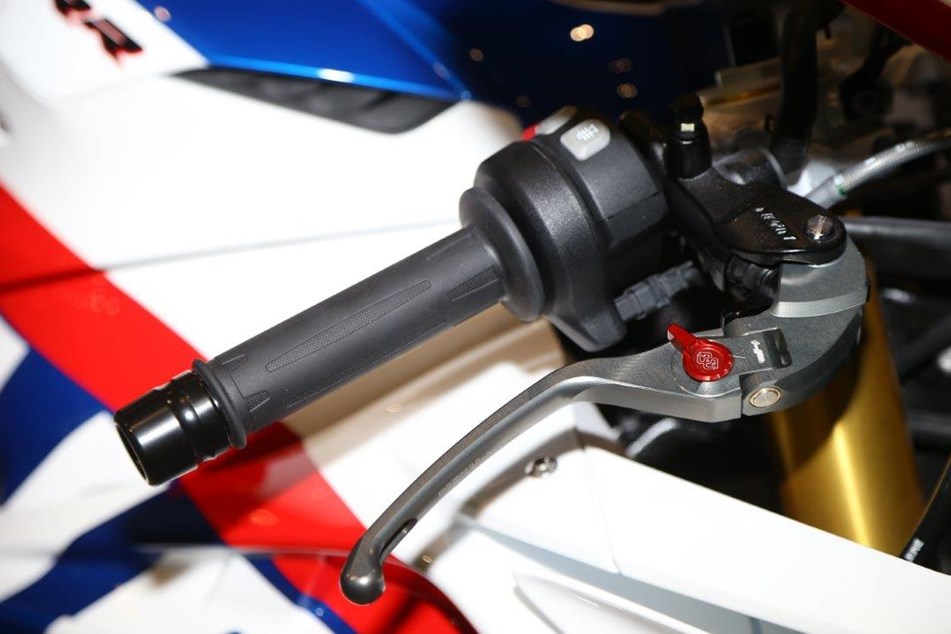 BMW unveils Tyco Racing BSB road replica