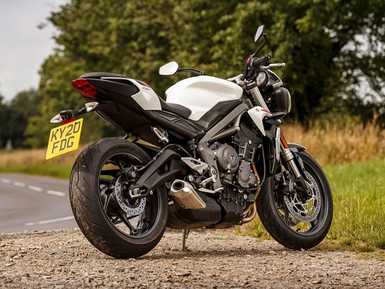 TRIUMPH STREET TRIPLE 660 S (2020 - on) Review