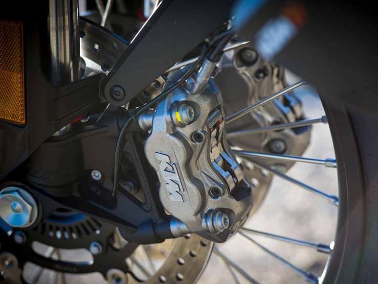 2020-on KTM 890 Adventure Review: A middle weight adventure