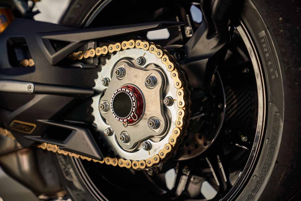 MV-AGUSTA RUSH 1000 (2020 - on) Review