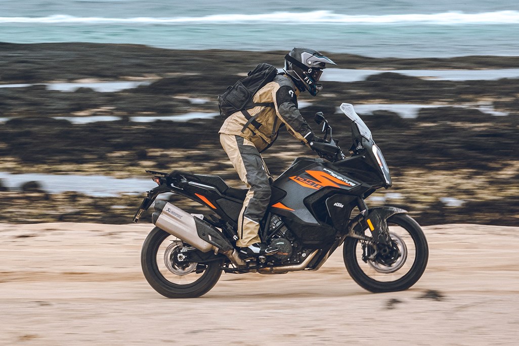 KTM 1290 SUPER ADVENTURE S (2021 - on) Review