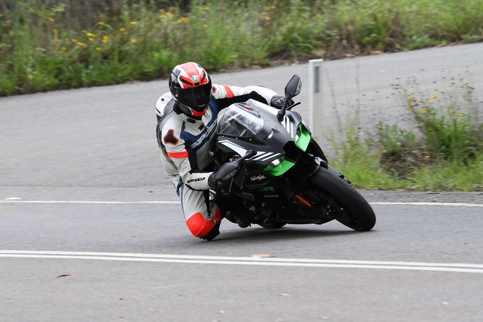 2021-2025 Kawasaki ZX-10R review: Refined and improved