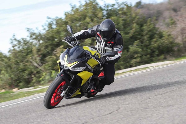 APRILIA TUONO 660 (2021 - on) Review