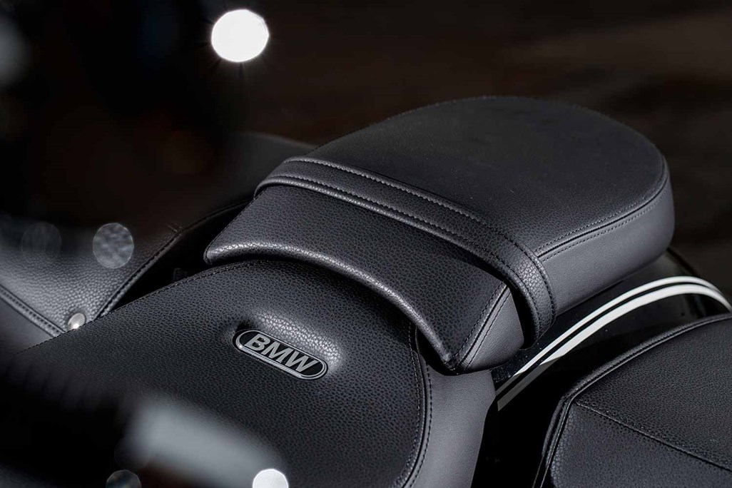 BMW R18 CLASSIC (2021 - on) Review