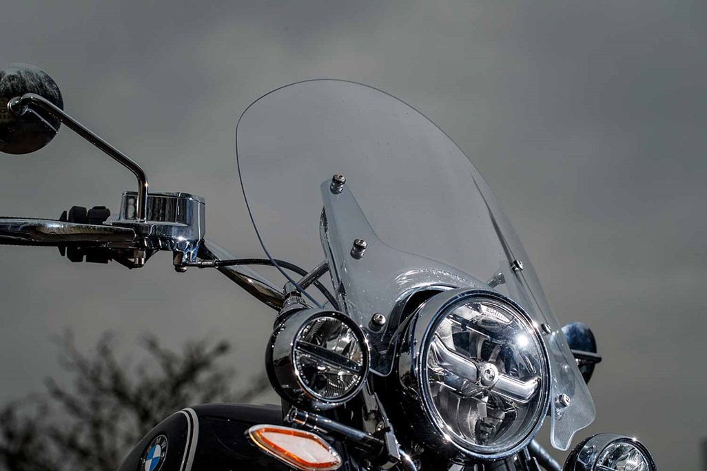 BMW R18 CLASSIC (2021 - on) Review