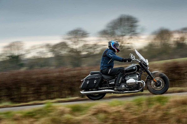BMW R18 CLASSIC (2021 - on) Review