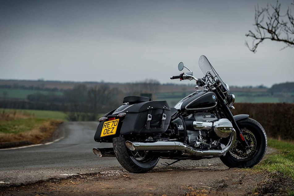 BMW R18 CLASSIC (2021 - on) Review