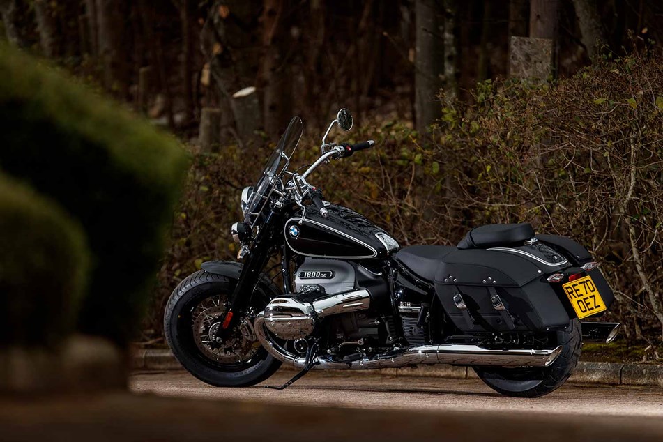 BMW R18 CLASSIC (2021 - on) Review